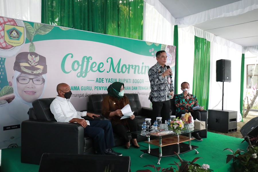 Bupati Bogor Ibu Ade Yasin Melaksanakan Kegiatan Coffee Morning Bersama Pegawai Pemerintah ...